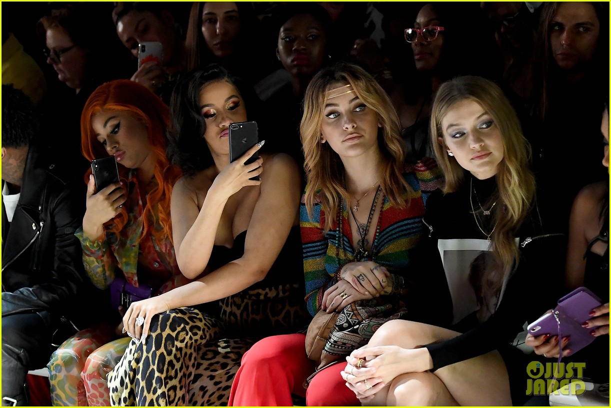 Cardi B & Offset Couple Up at 'Jeremy Scott' NYFW Show!: Photo 4140083 ...