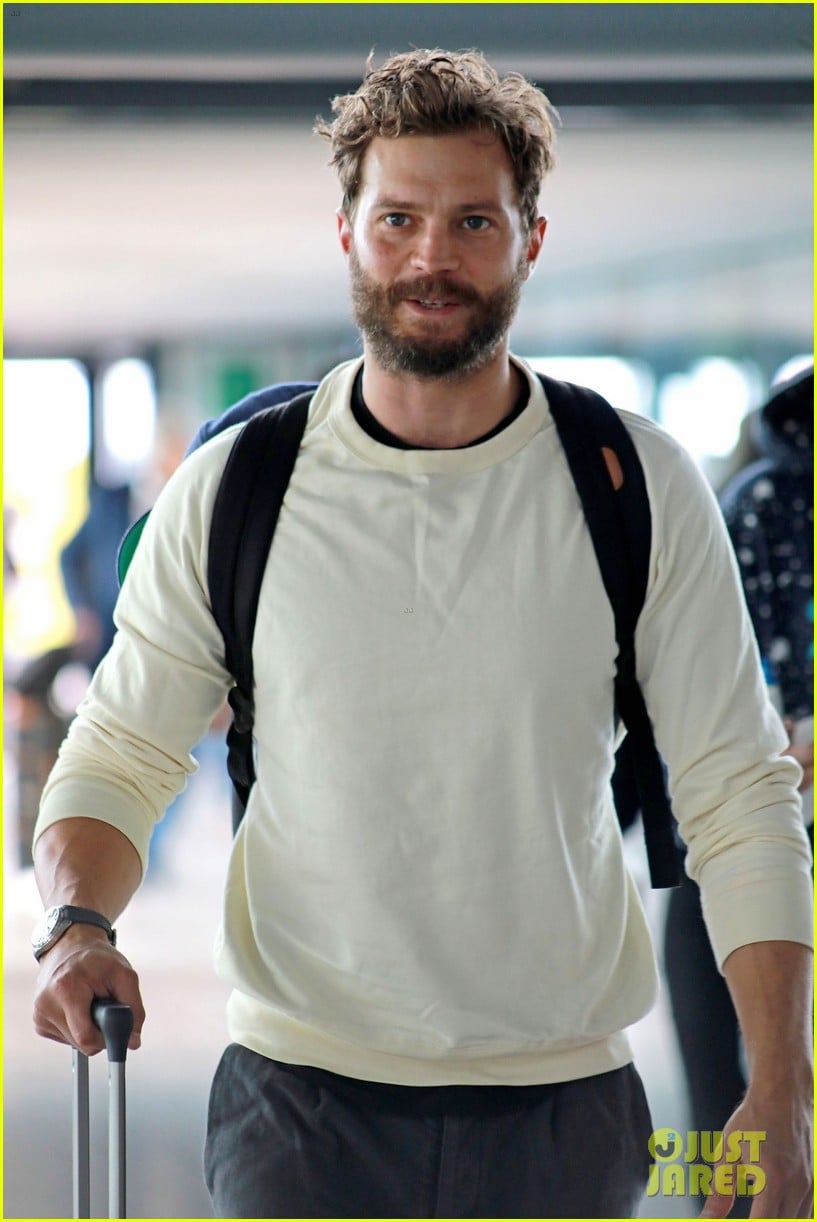 Jamie Dornan Sports Bushy Beard While Out in London: Photo 4149920 ...