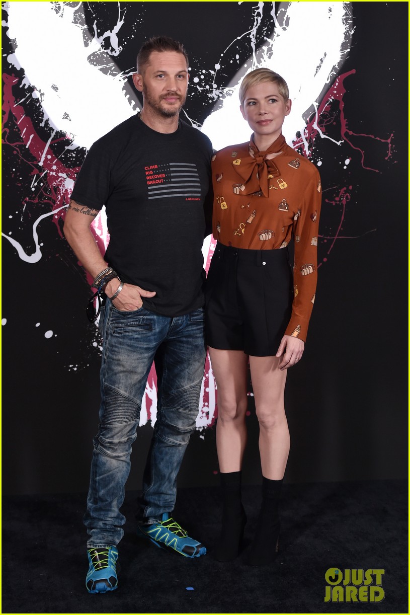 Tom Hardy Kisses Michelle Williams in New 'Venom' Clip!: Photo 4154909 | Jenny Slate, Michelle ...