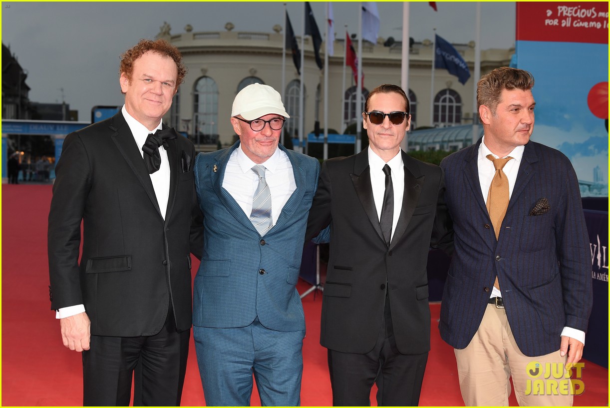 Joaquin Phoenix & John C. Reilly Attend 'The Sisters Brothers' Premiere ...