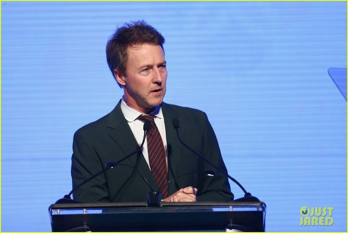 Leonardo DiCaprio's Foundation Celebrates 20 Year Anniversary at Star ...