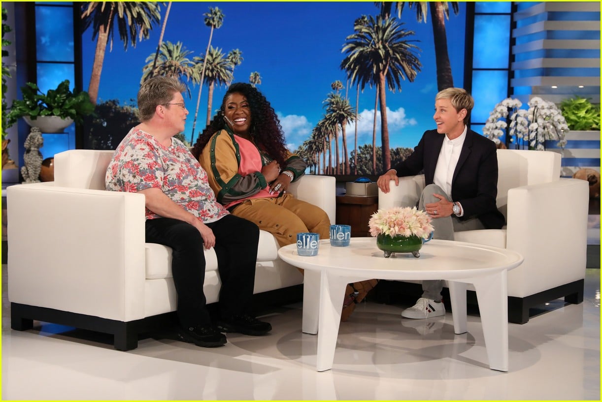 Missy Elliott Shocks Viral Video Star Mary Halsey on 'Ellen' - Watch ...