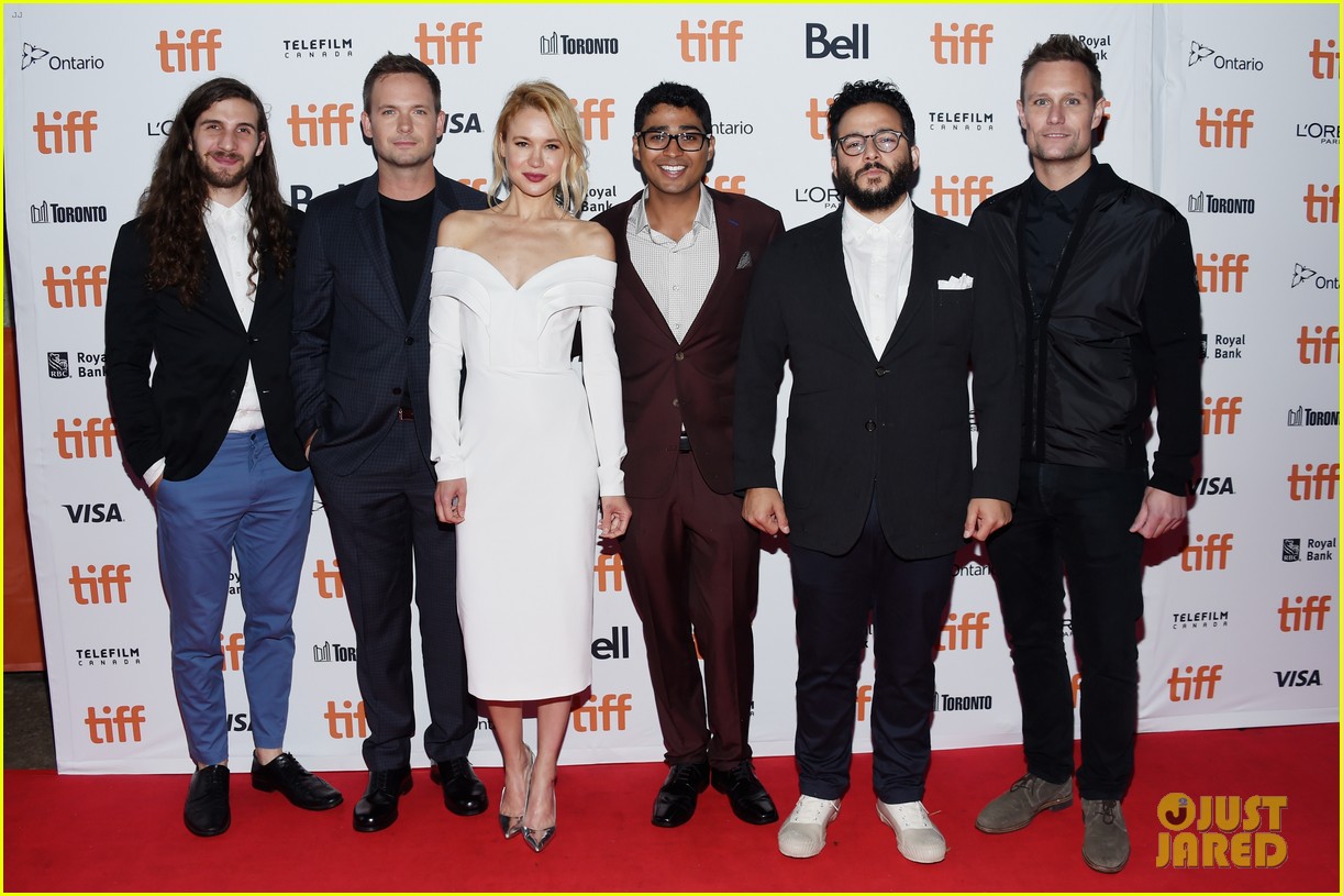 Patrick J. Adams Gets Support From 'Suits' Co-Star Sarah Rafferty at ...