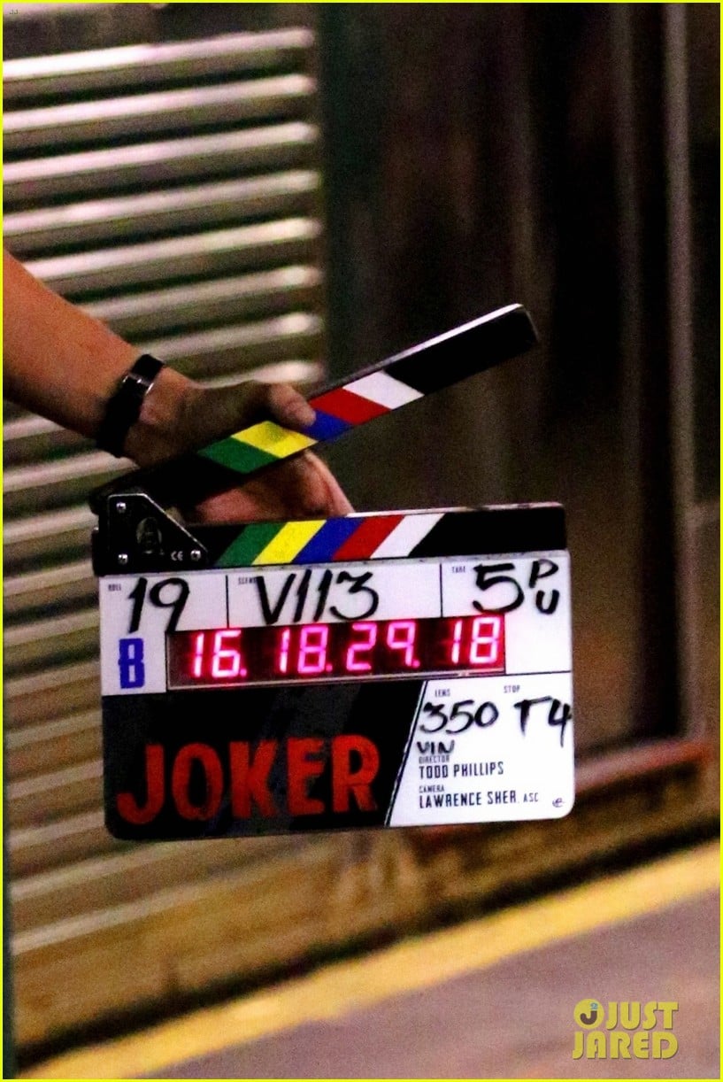 Joaquin Phoenix Transforms into The Joker While Filming Riot Scene ...