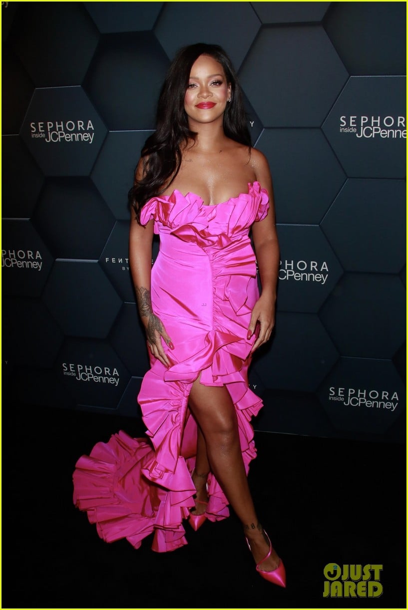 Rihanna Surprises Fans at 'Fenty Beauty' Anniversary Party!: Photo ...