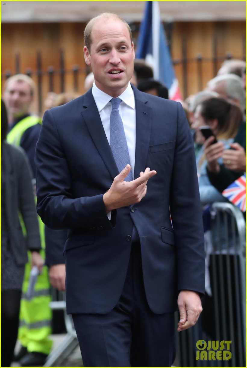 Prince William Unveils Holocaust War Hero Frank Foley Memorial Statue ...