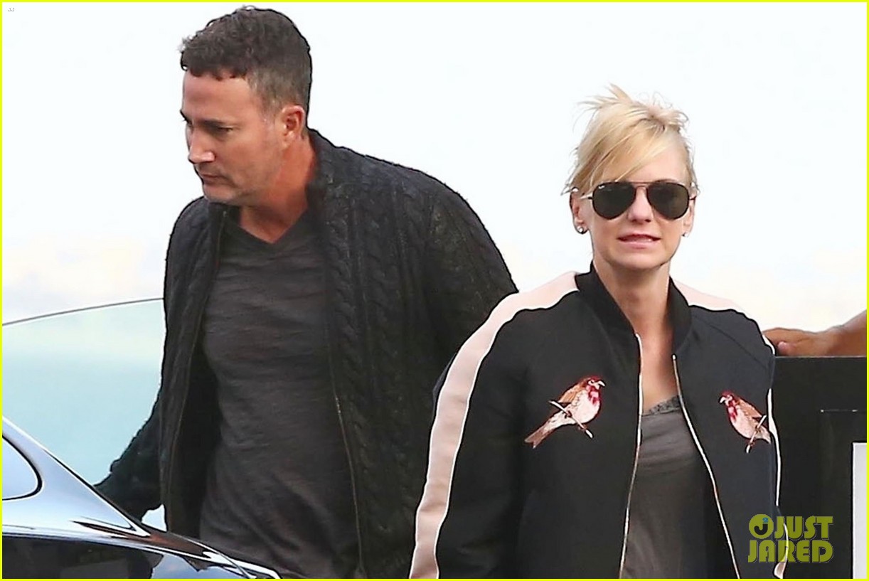 Anna Faris & Boyfriend Micheal Barrett Spend the Day Together in LA ...