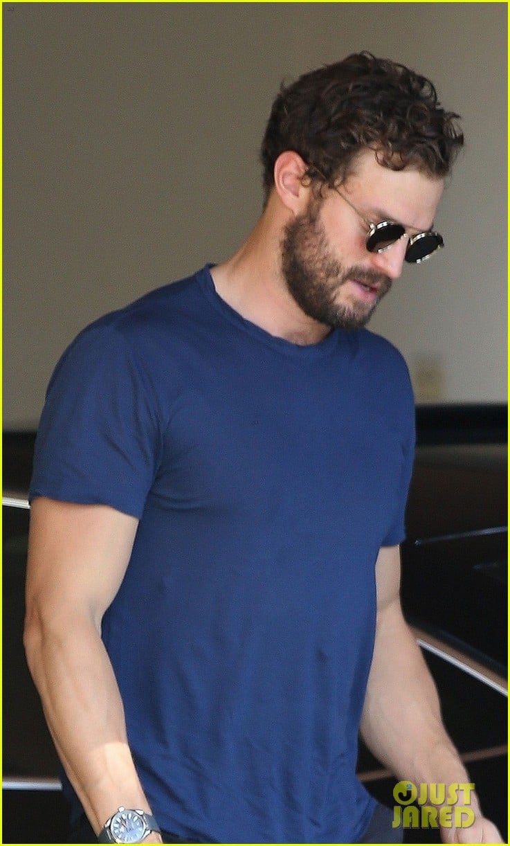 Jamie Dornan Muscles Up For Weekend Meeting: Photo 4171945 | Jamie ...