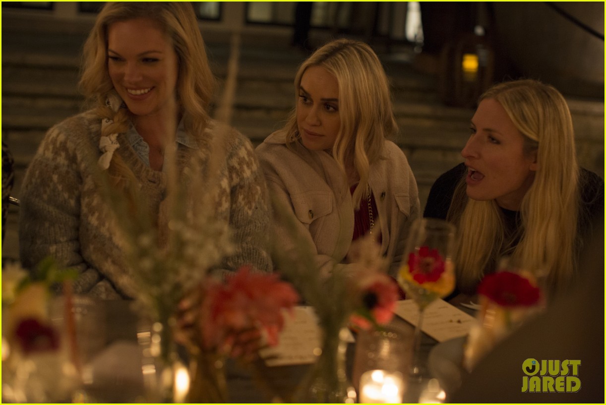 Pregnant Lily Aldridge Hosts goop on the Farm Event, Gets Support From ...