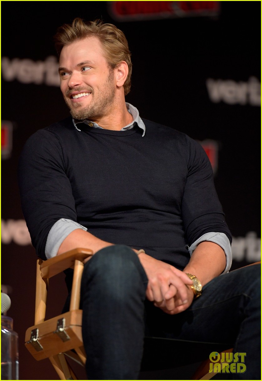 Kellan Lutz & Jackson Rathbone Reunite at Comic Con 'Twilight' 10th ...