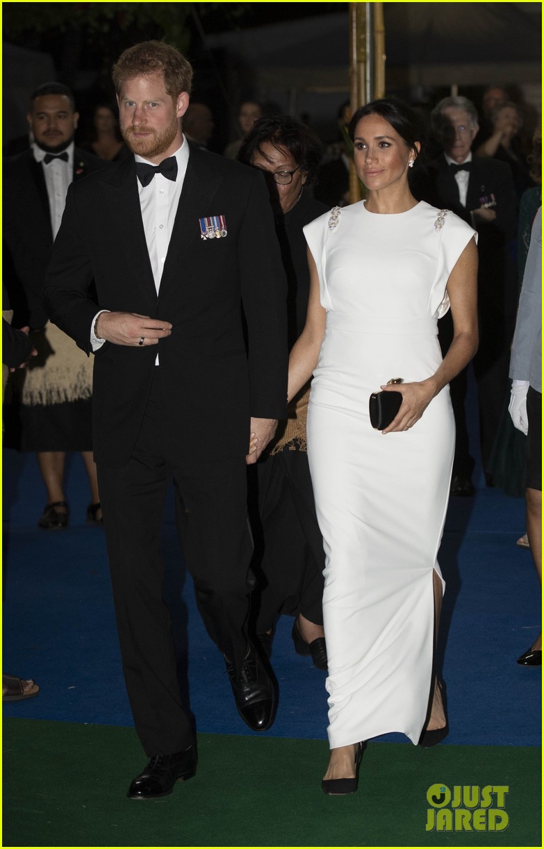 Duchess Meghan Markle Stuns in White Dress for State Dinner: Photo ...