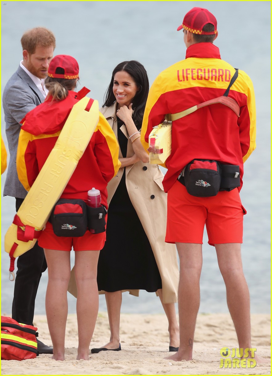 Prince Harry & Meghan Markle Hit the Beach in Melbourne!: Photo 4166507 ...