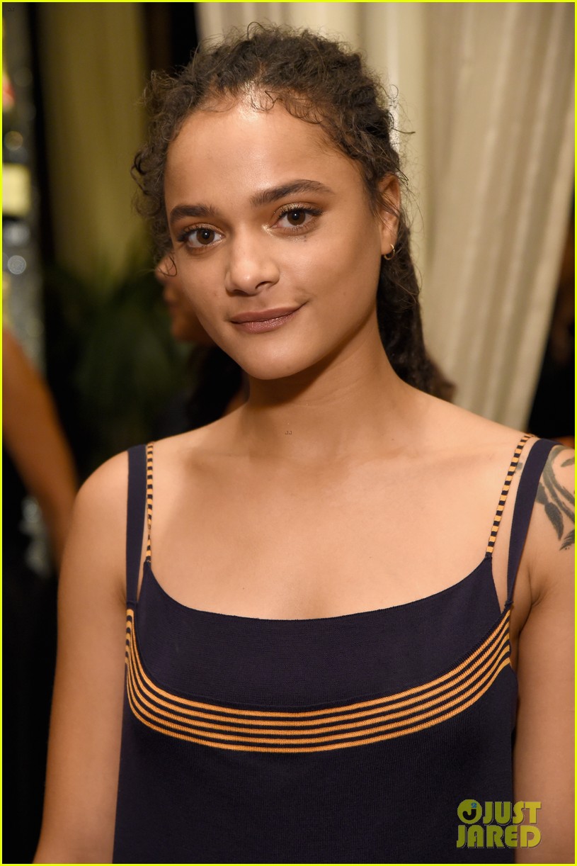 Yara Shahidi, Chloe Moretz, & Cole Sprouse Team Up for Elle's Women in ...