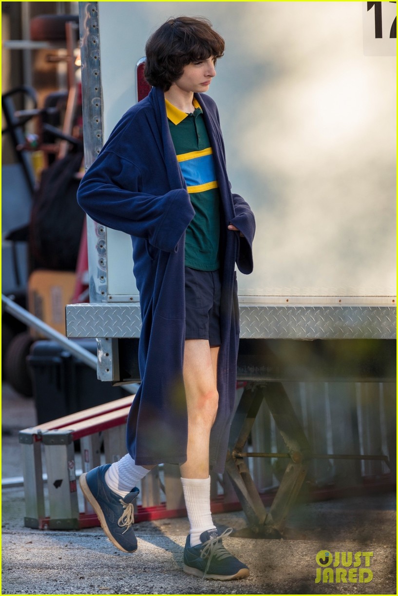 'Stranger Things' Cast Returns to a Season One Location While Filming ...