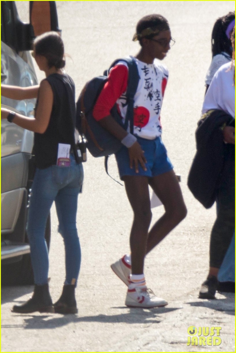 'Stranger Things' Cast Returns to a Season One Location While Filming ...