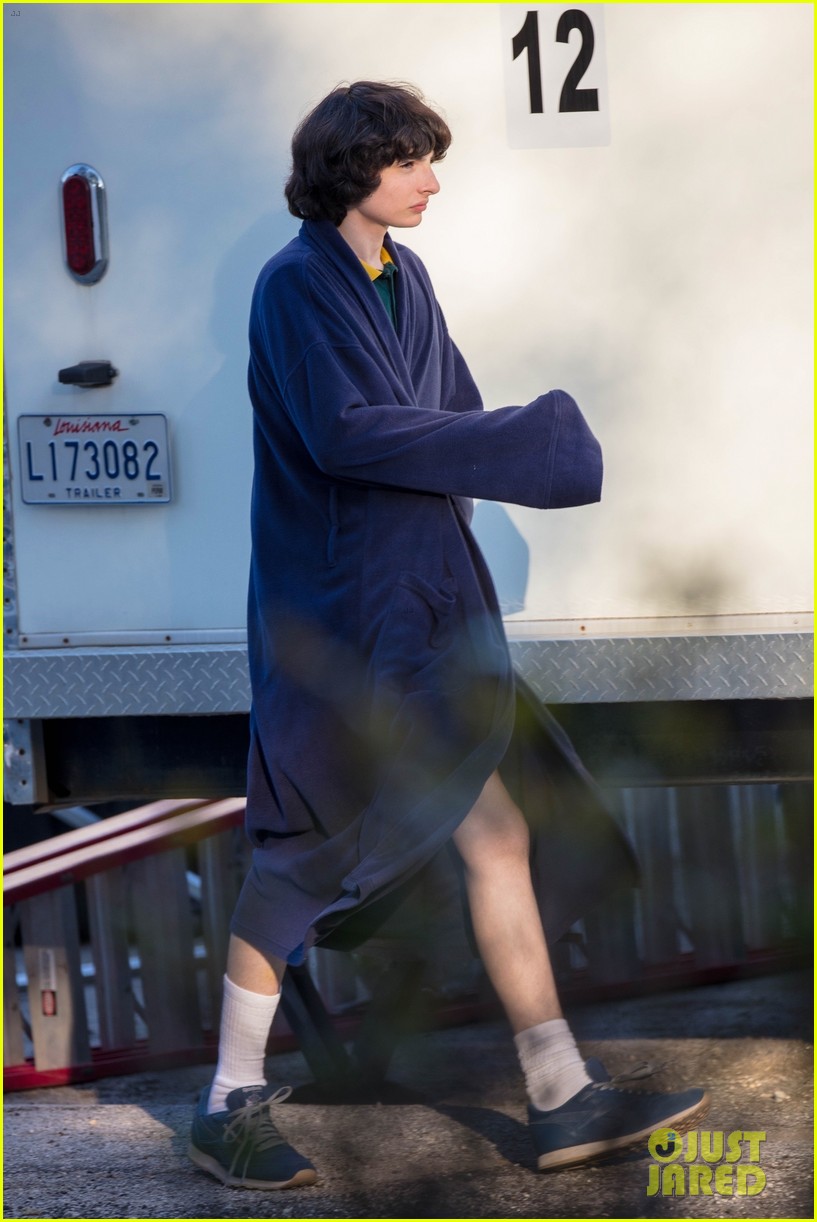 'Stranger Things' Cast Returns to a Season One Location While Filming ...