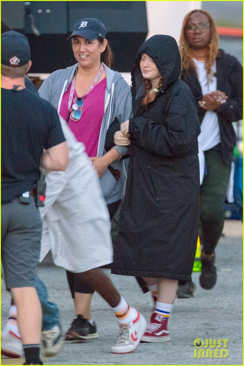 'Stranger Things' Cast Returns to a Season One Location While Filming ...