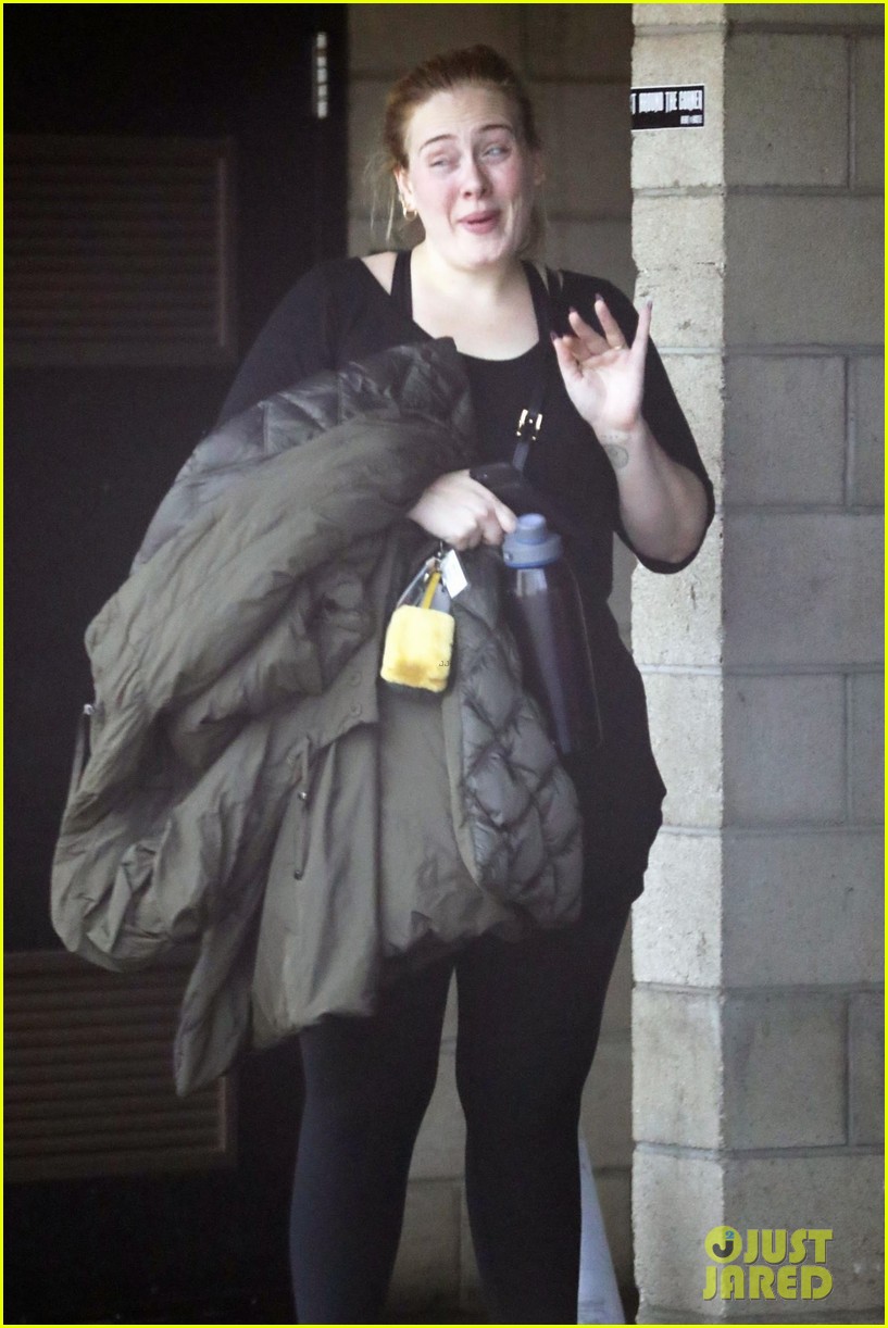 Photo: adele workout november 2018 01 | Photo 4179026 | Just Jared ...