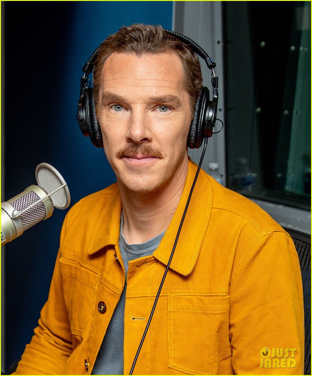 Benedict Cumberbatch Lands in New York for 'Grinch' Press: Photo ...