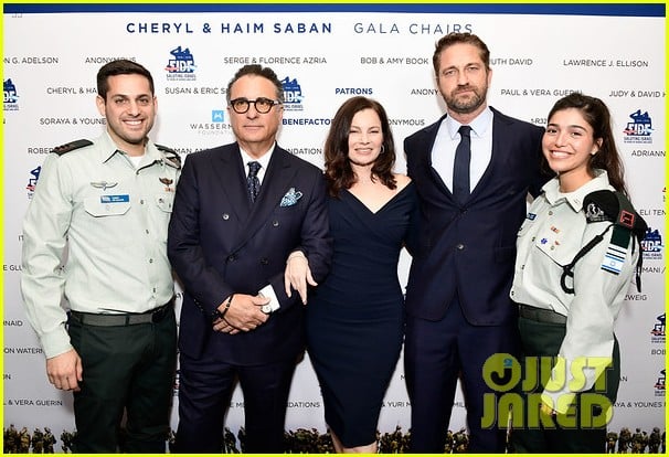 Gerard Butler & Ashton Kutcher Support Israel Defense Forces Soldiers ...