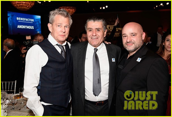 Gerard Butler & Ashton Kutcher Support Israel Defense Forces Soldiers ...