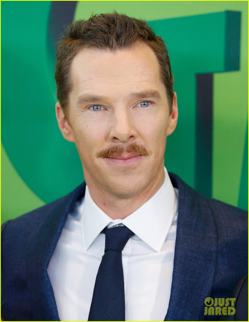 Benedict Cumberbatch Suits Up for 'The Grinch' Premiere in NYC!: Photo ...