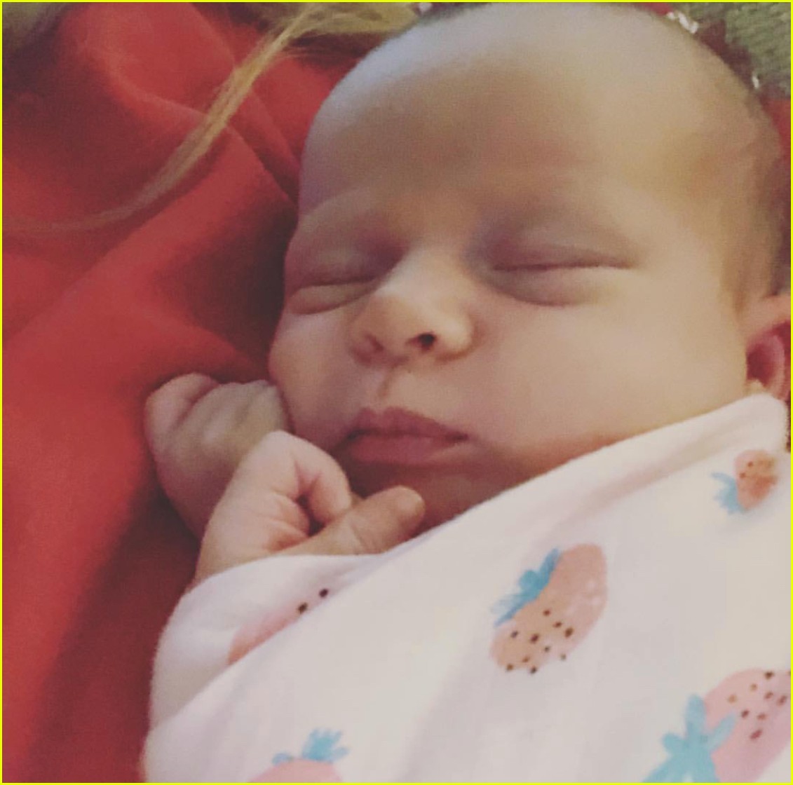 Hilary Duff Shares a Silly Family Photo with New Baby Banks!: Photo ...