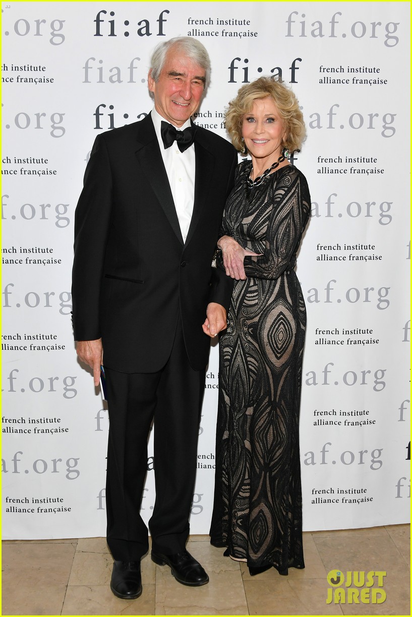 Grace & Frankie's Jane Fonda & Sam Waterston Share a Cute Moment at ...
