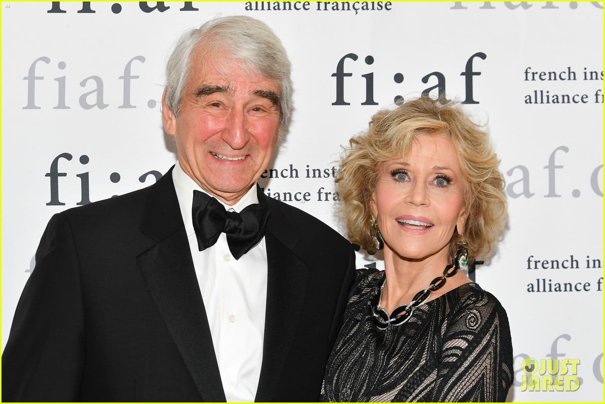 Grace & Frankie's Jane Fonda & Sam Waterston Share a Cute Moment at ...