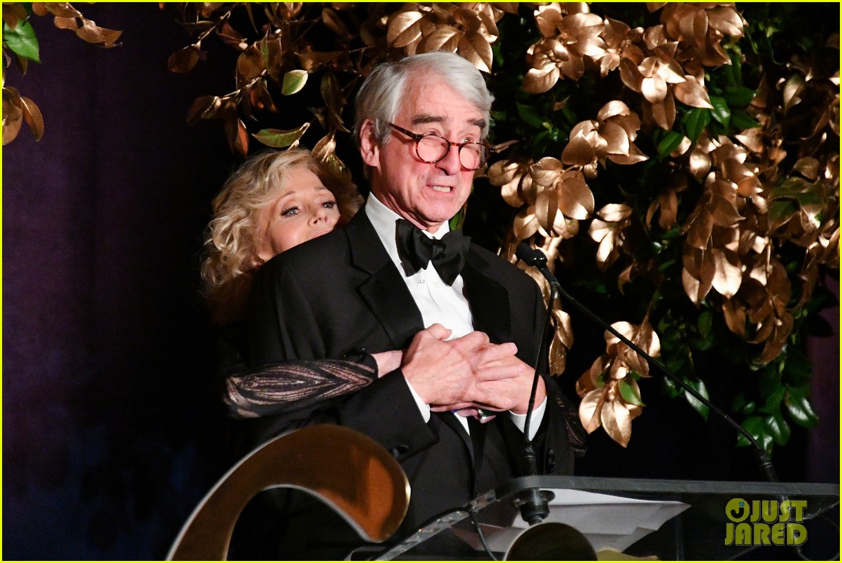 Grace & Frankie's Jane Fonda & Sam Waterston Share a Cute Moment at ...