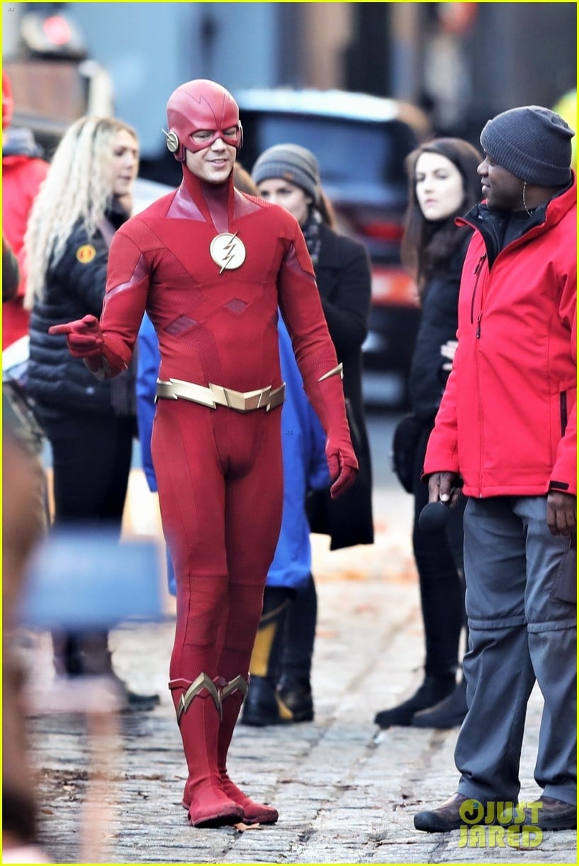 Grant Gustin & Chris Klein Film as The Flash & Cicada in Vancouver ...