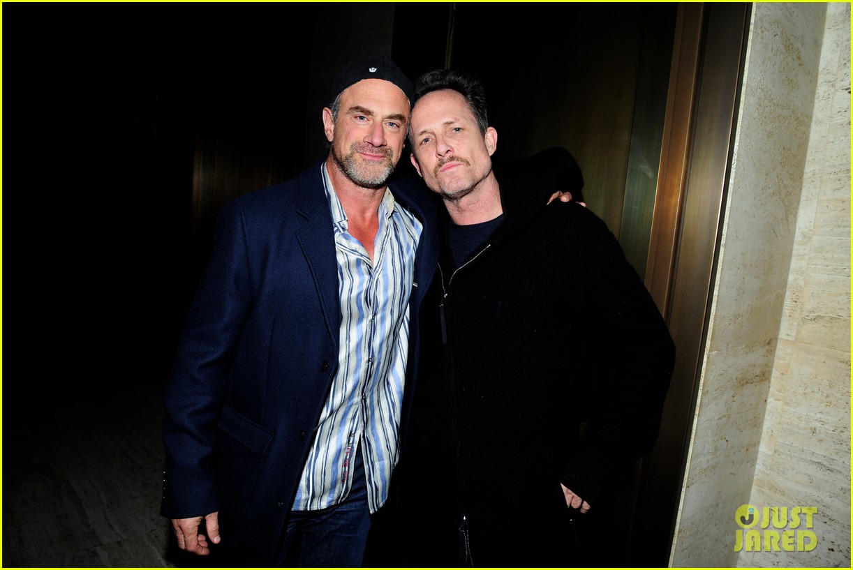 Carla Gugino, Miles McMillan, Christopher Meloni & More Support 'Roma ...