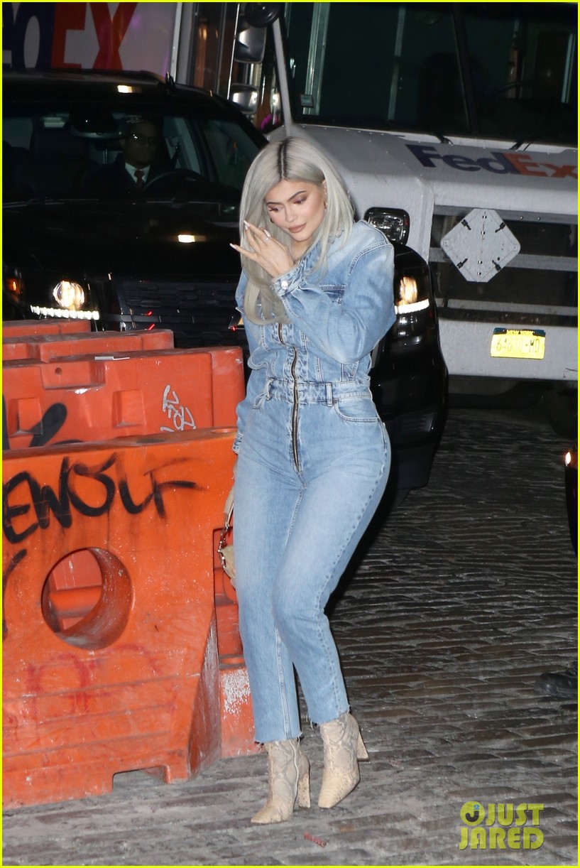 Kylie Jenner Does Double Denim in NYC, Shares New Tour Vlog Featuring ...