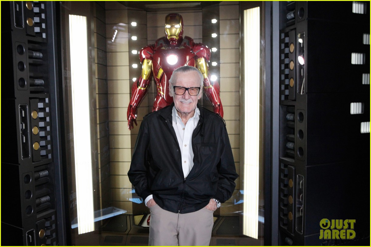 Celebrities React to Stan Lee's Death - Read the Tweets: Photo 4181173 ...