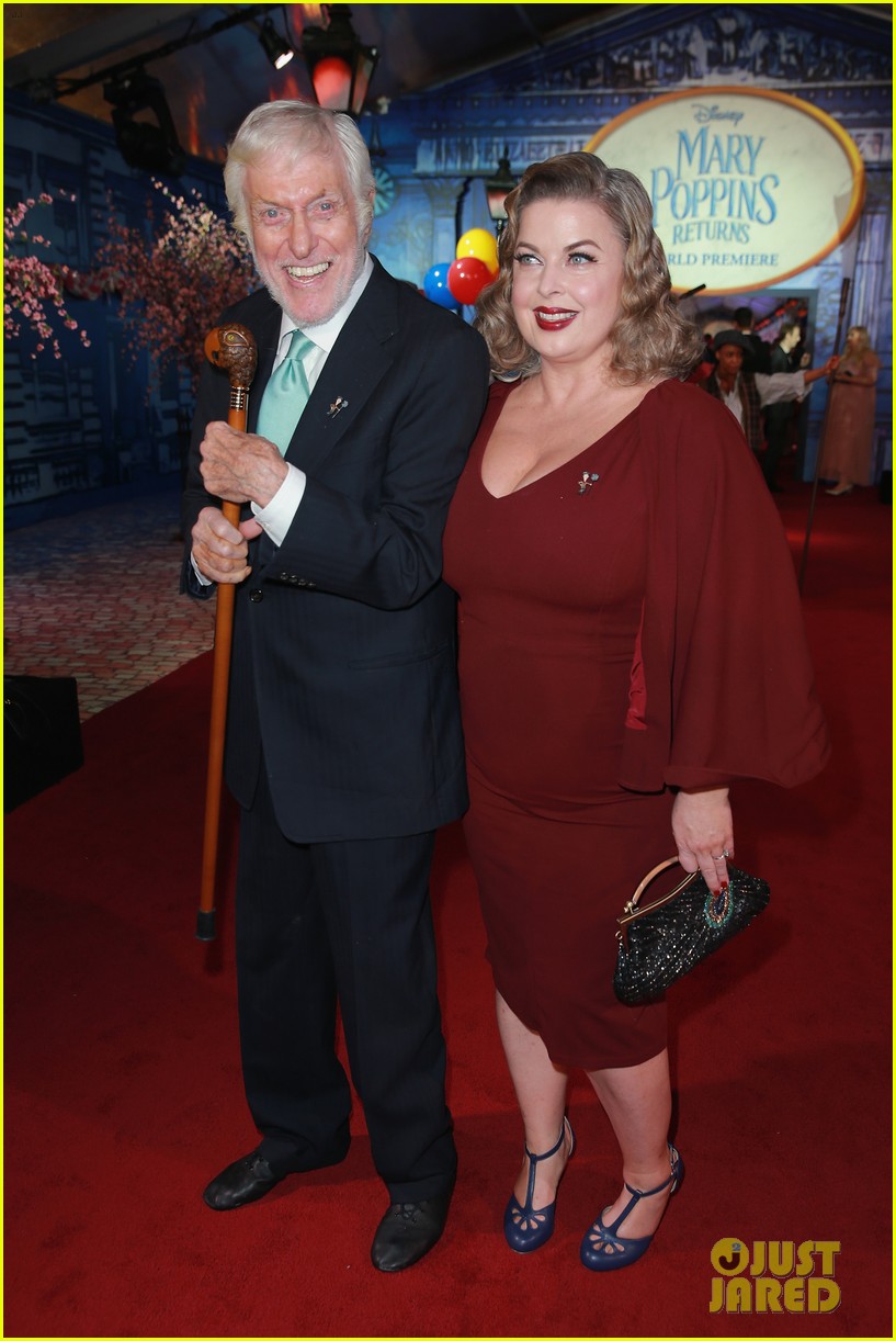 Lin-Manuel Miranda's Wife Vanessa Joins Him at 'Mary Poppins Returns ...