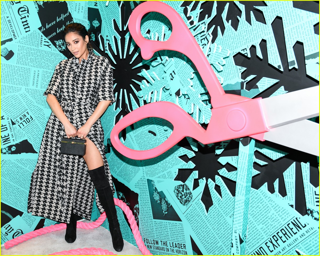 Shay Mitchell & Rowan Blanchard Have Girls' Night In With Tiffany & Co ...