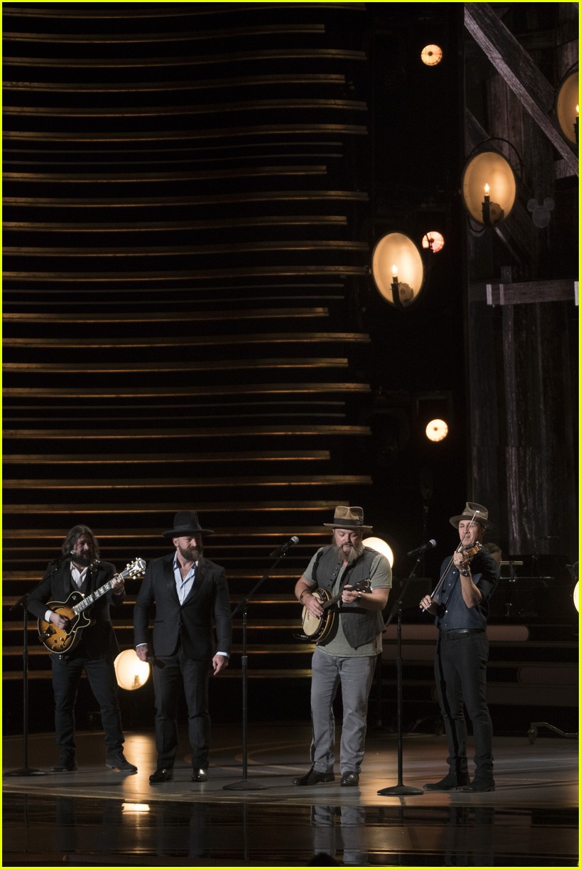 Mickey Mouse's 90th Spectacular - Performers & Celebrity Guest List ...