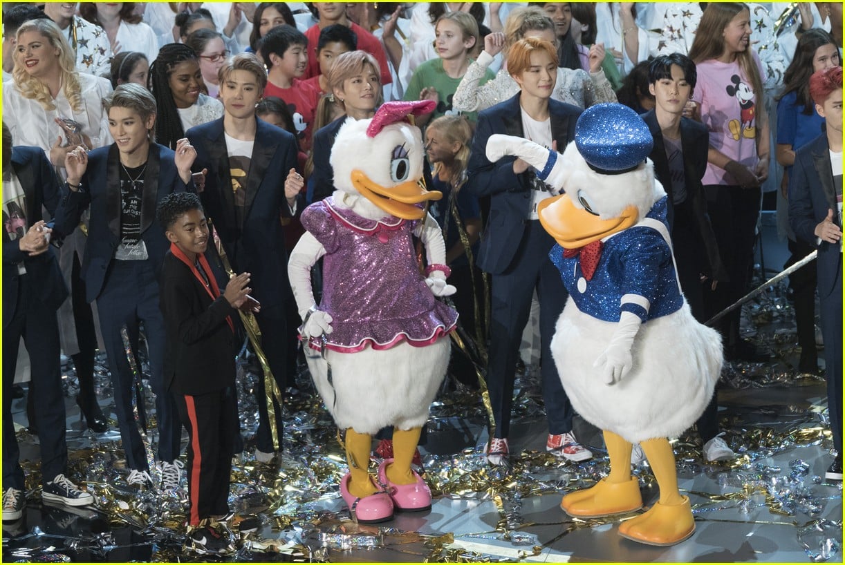 Mickey Mouse's 90th Spectacular - Performers & Celebrity Guest List ...