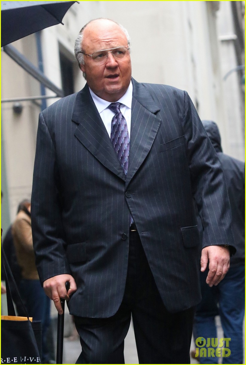 Russell Crowe Transforms Into Roger Ailes For Upcoming Showtime Series ...