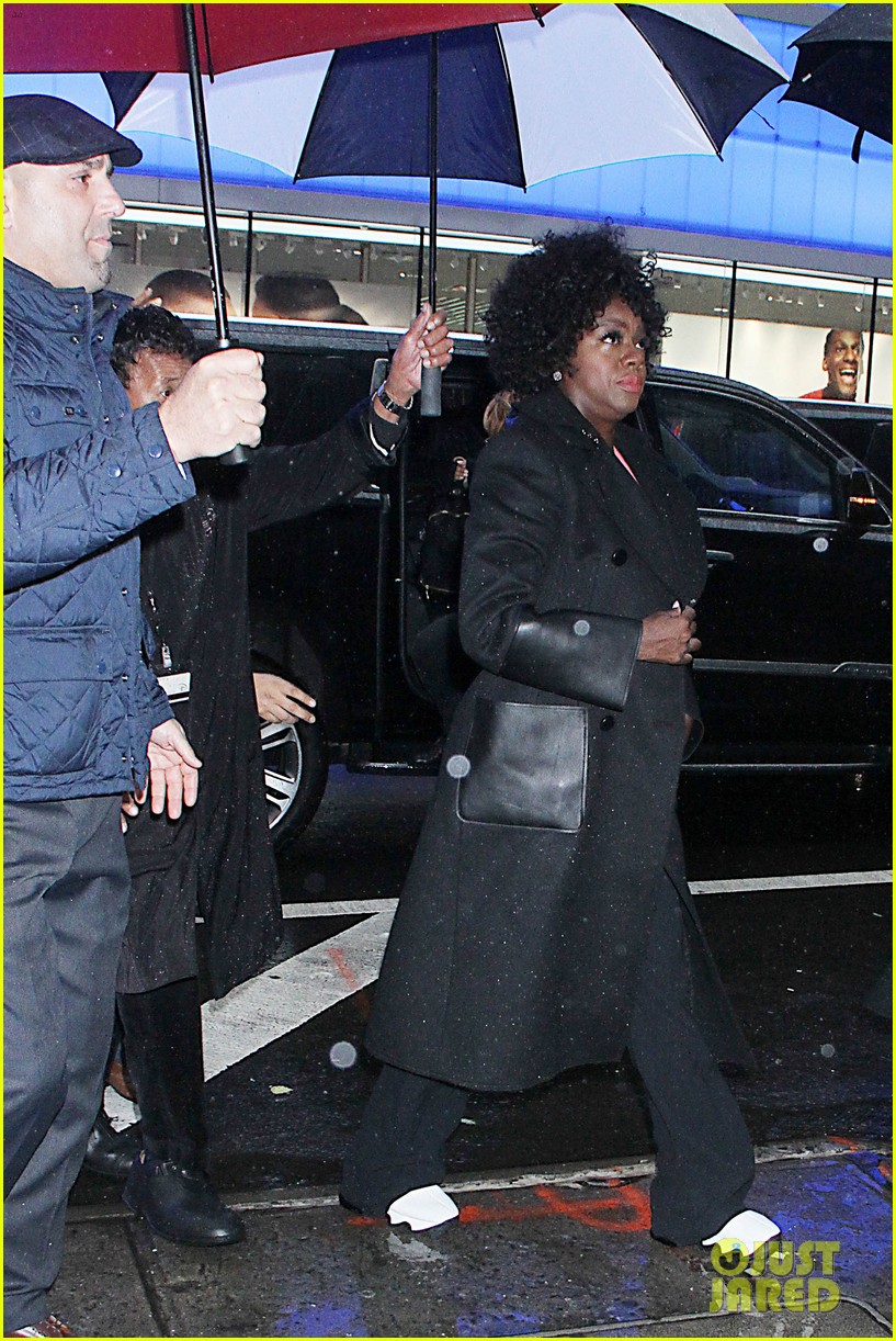 Viola Davis Reveals the Important Life Lesson Her Daughter Genesis ...