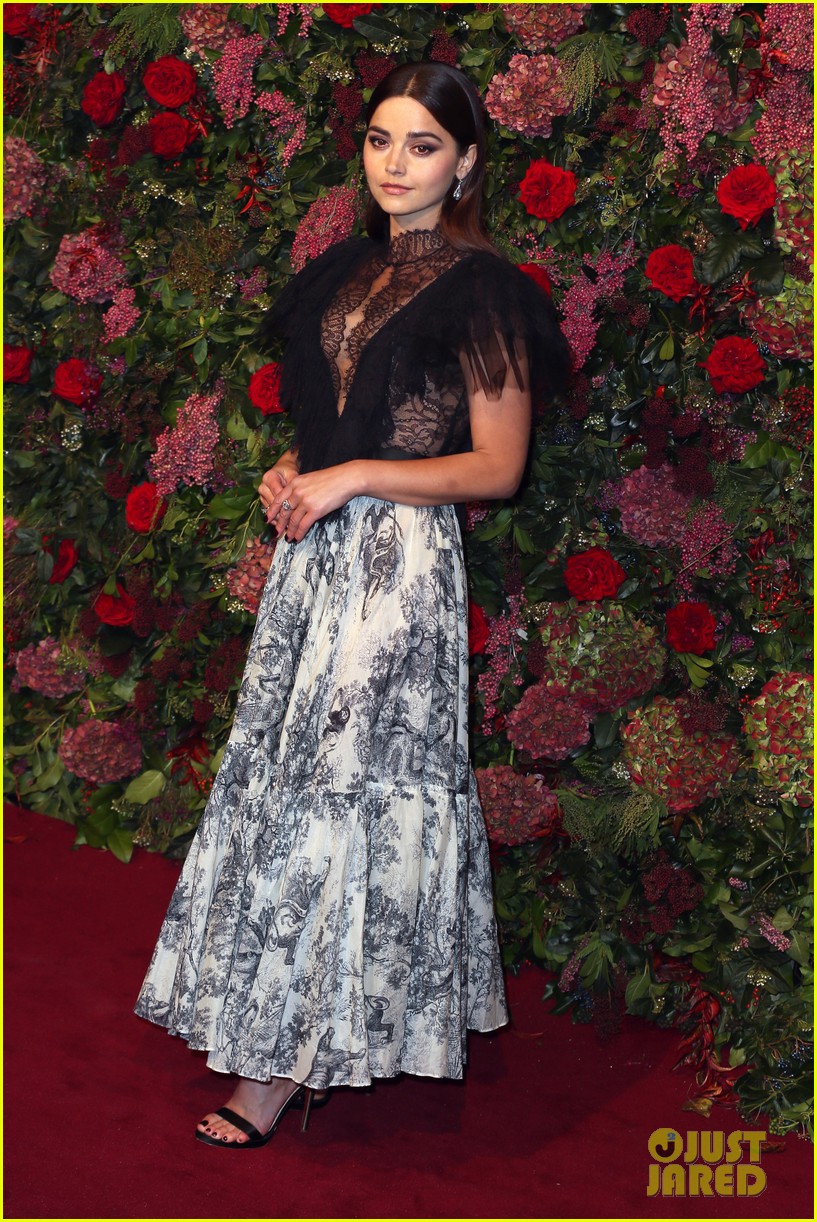 Annabelle Wallis, Letitia Wright, & More Stars Glam Up for Evening ...