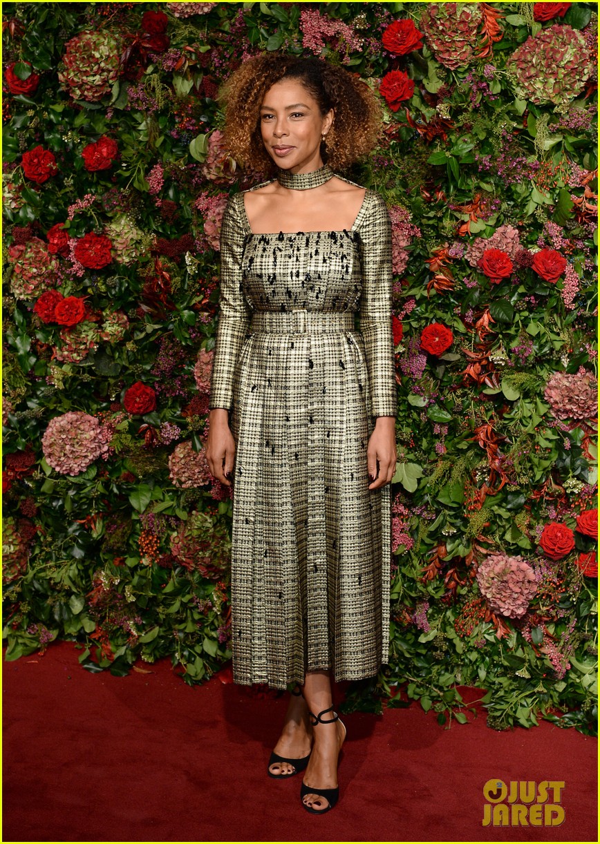 Annabelle Wallis, Letitia Wright, & More Stars Glam Up for Evening ...