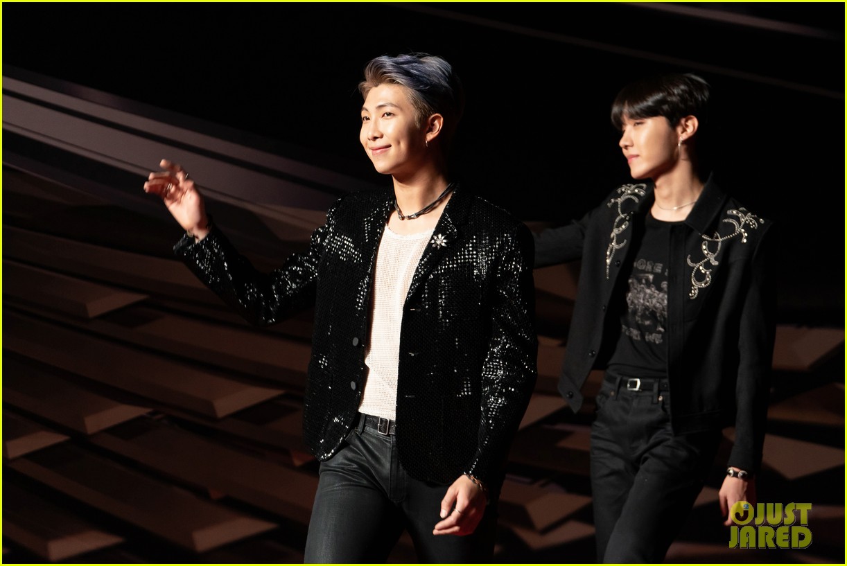 BTS Help Honor Janet Jackson with Inspiration Award at Mnet Asian Music ...