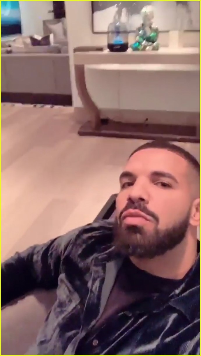 Drake Shows Off His Son's Artwork on Christmas Day: Photo 4202586 ...