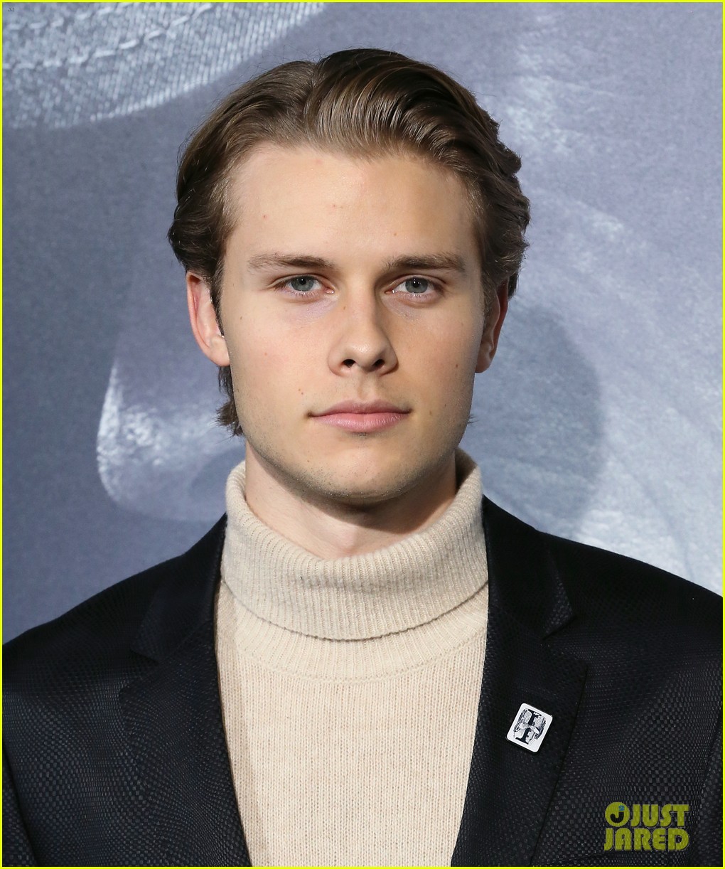 Clint, Scott, & Alison Eastwood Have Family Night at 'The Mule ...