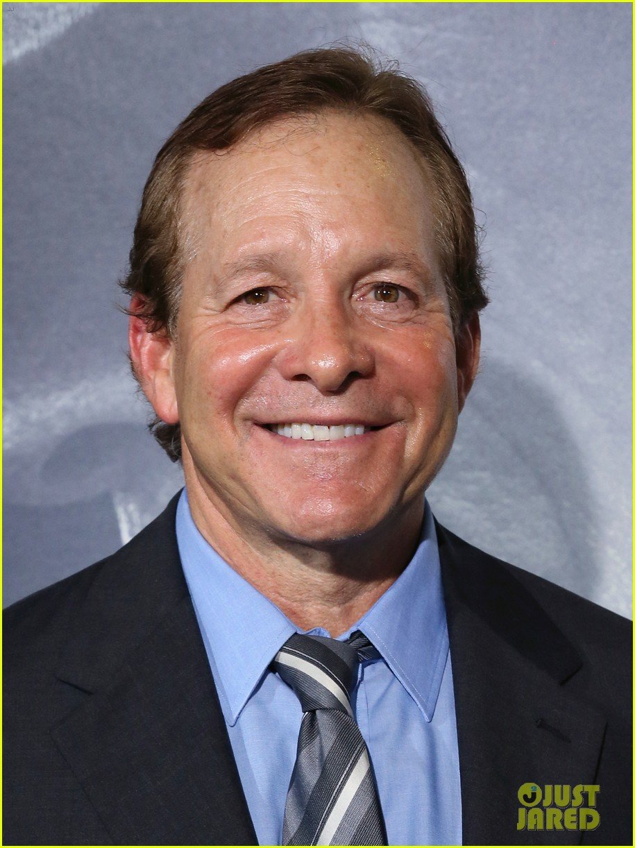 Clint, Scott, & Alison Eastwood Have Family Night at 'The Mule ...