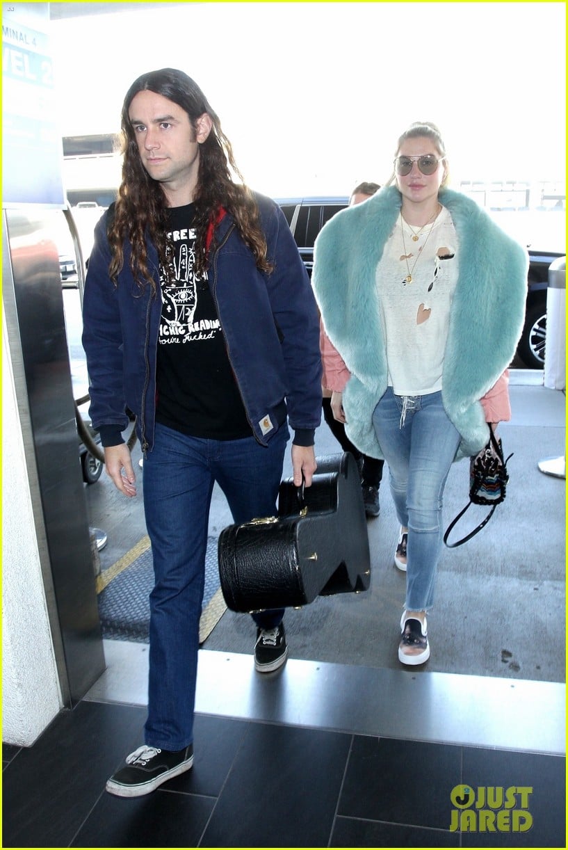 Kesha & Boyfriend Brad Ashenfelter Are Still Going Strong!: Photo ...