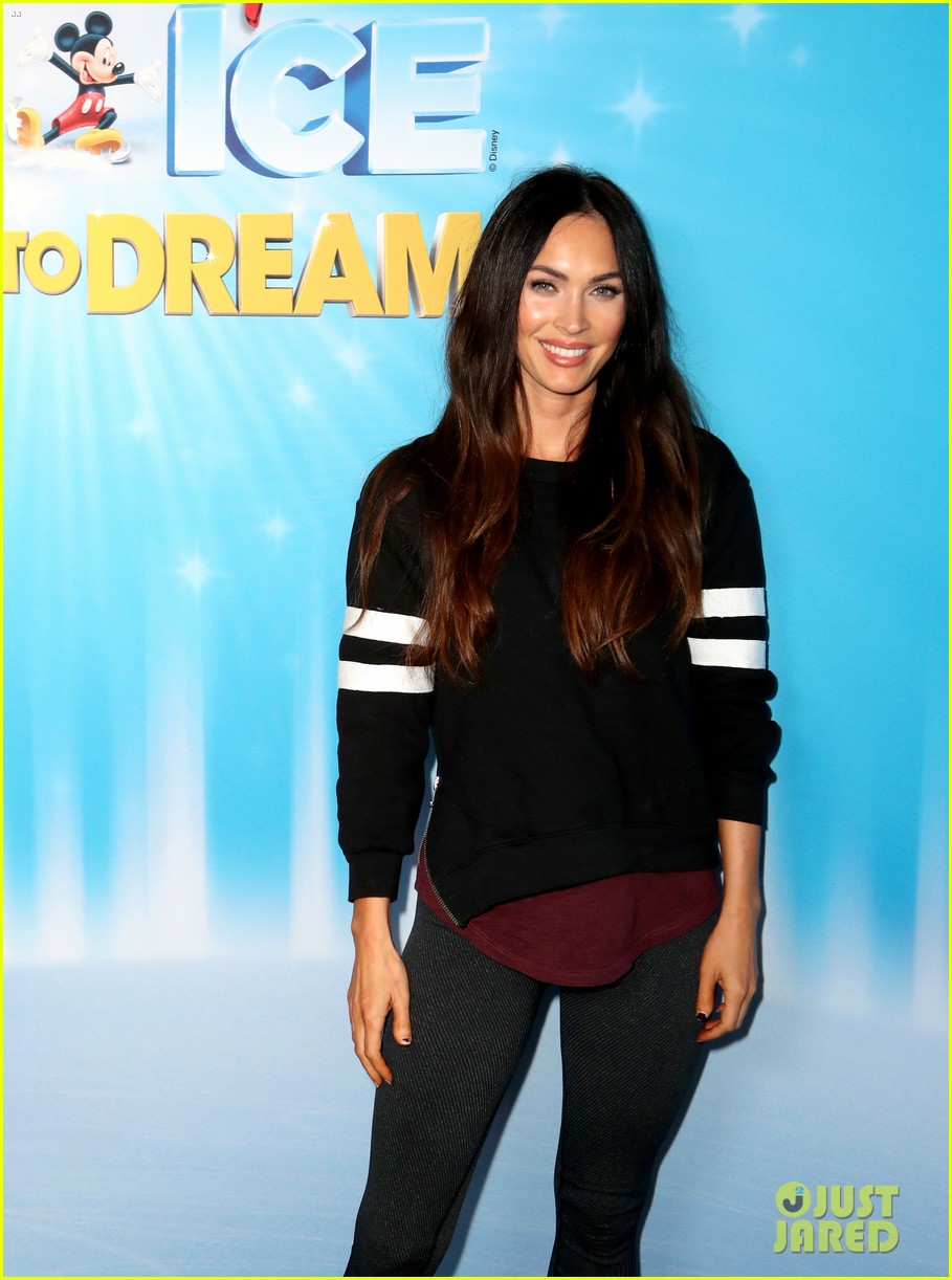 Chrissy Teigen & John Legend Take Daughter Luna to Disney on Ice ...