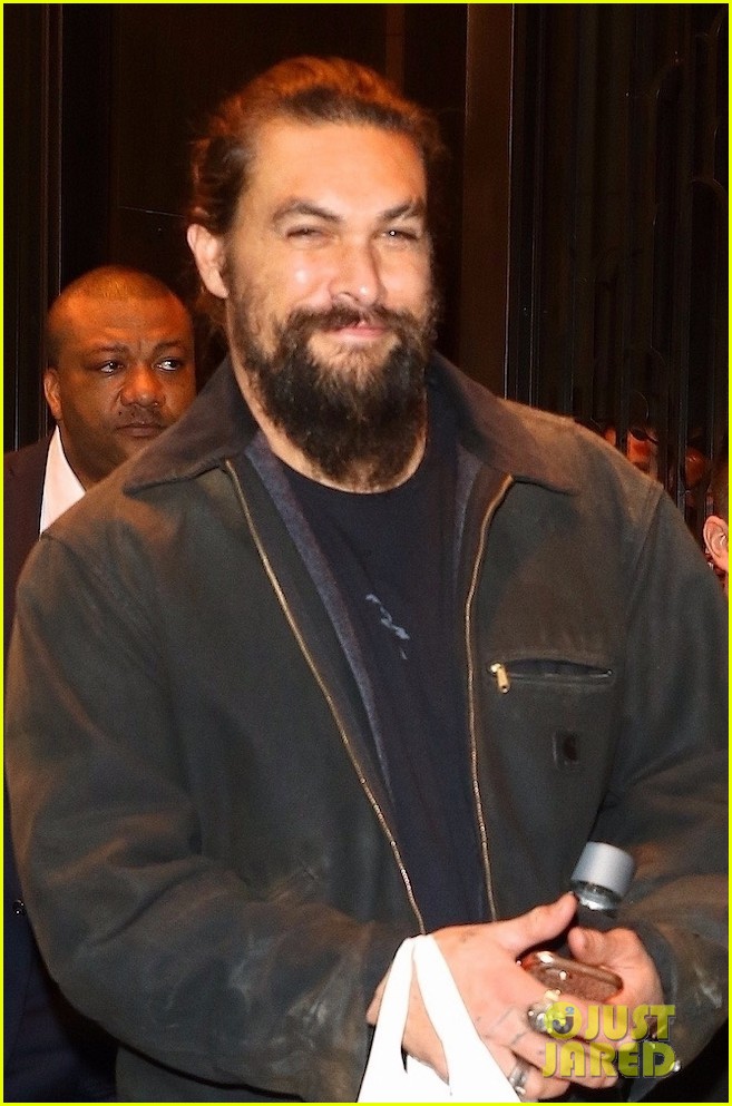 Jason Momoa is All Smiles Promoting 'Aquaman' in NYC!: Photo 4191121 ...