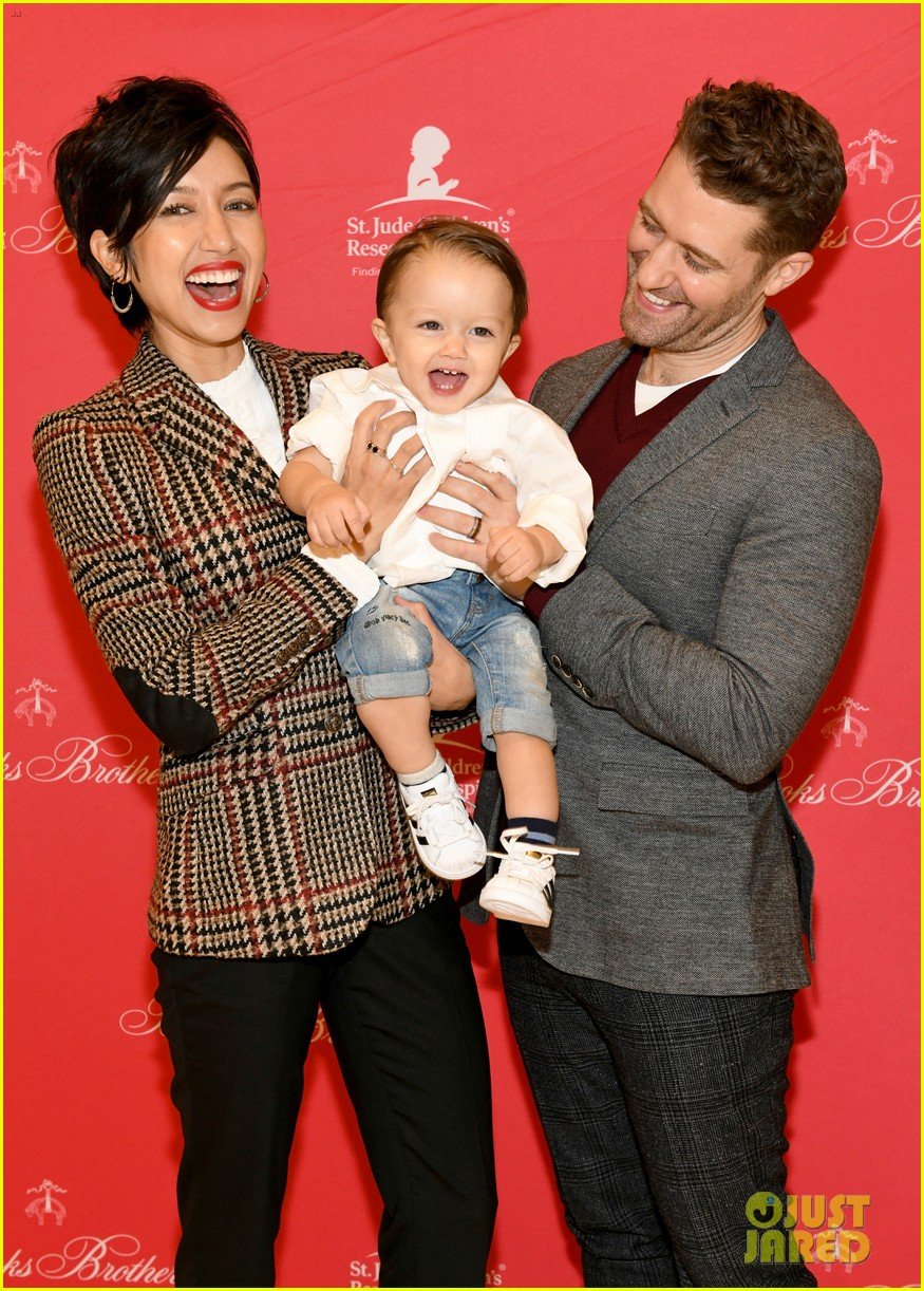 Matthew Morrison & Wife Renee Bring Their Son to Brooks Brothers ...